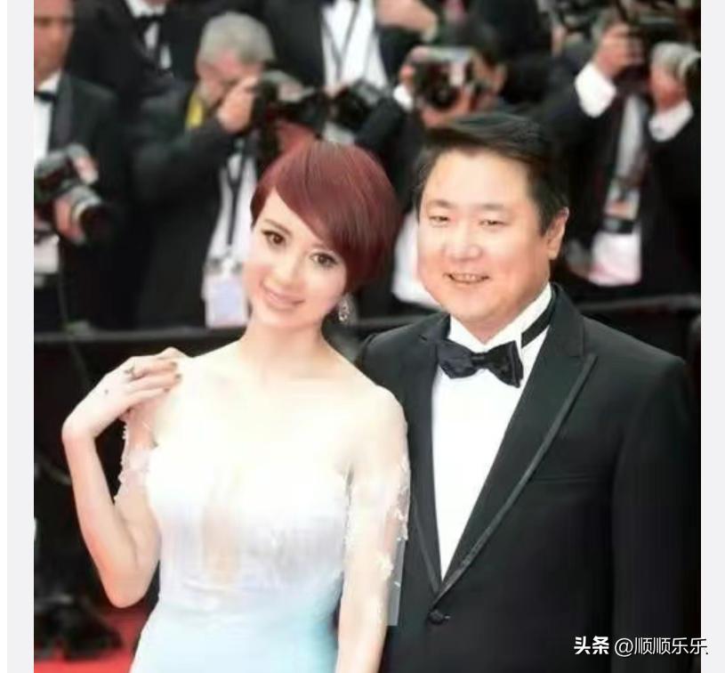 Zhang Xiaohan cartoon rich actress secretly dating!Jiang Shuying was ...