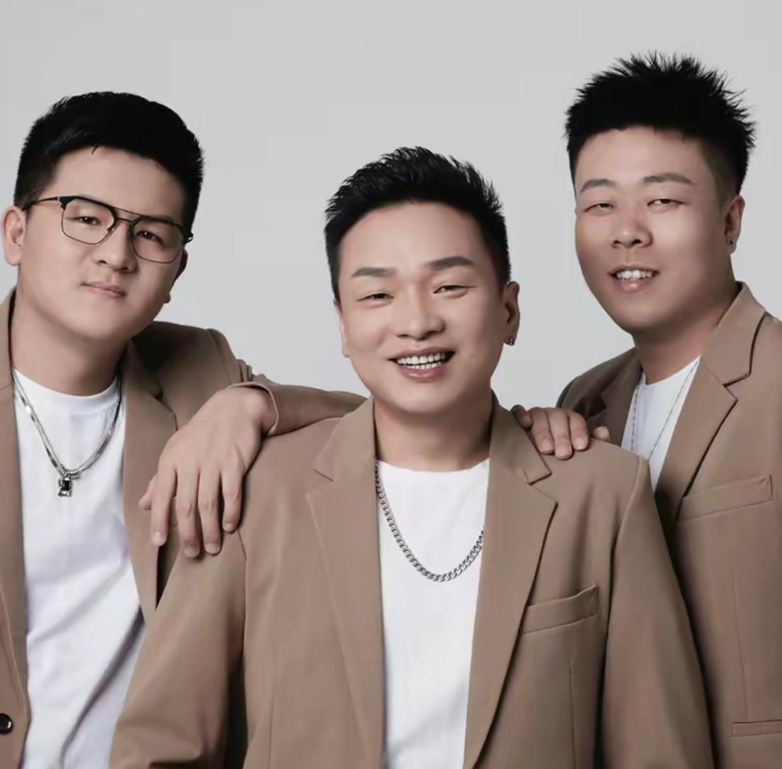 The youthful old boy responded to the rumors of Hu Fat's solo flight ...