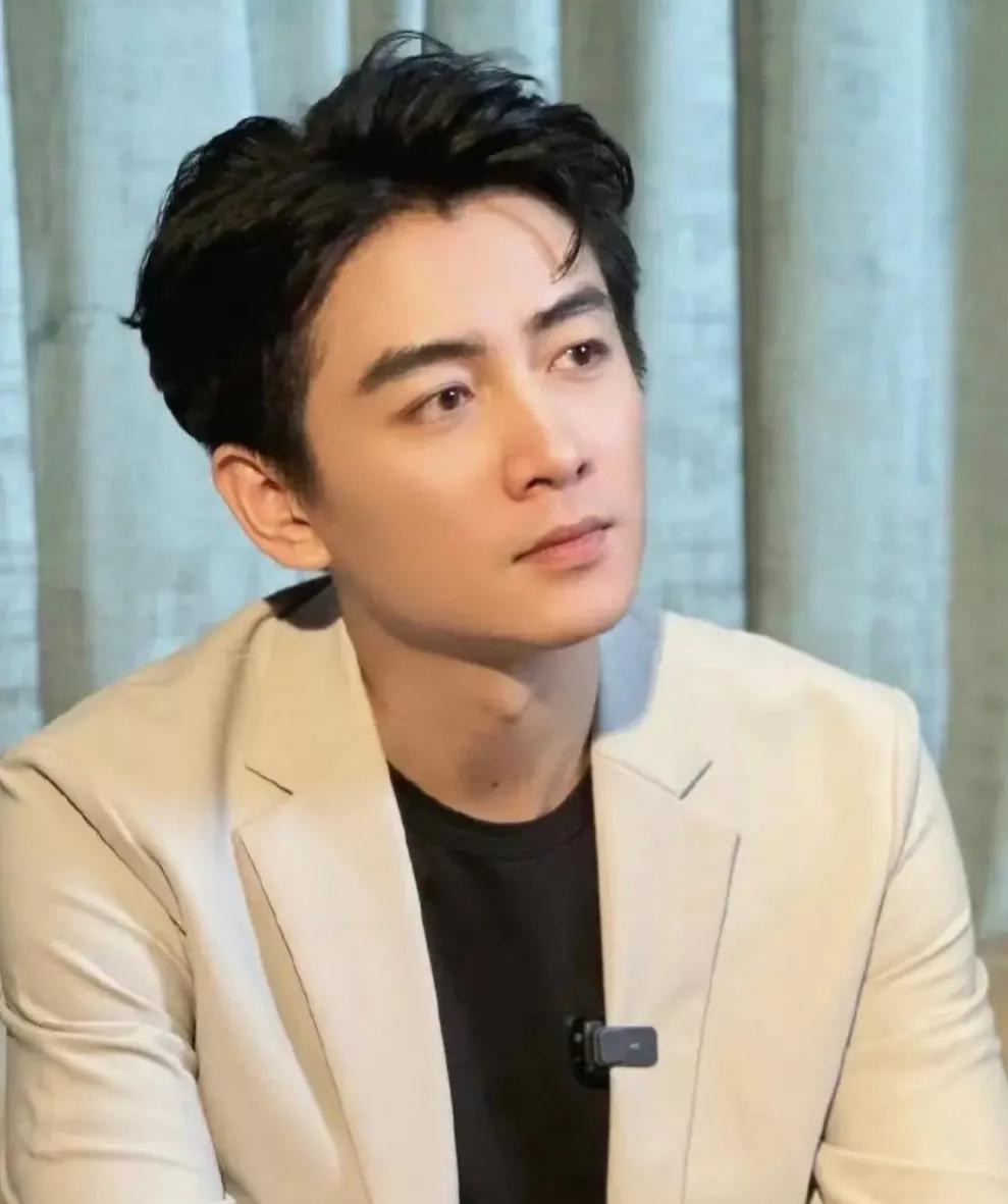 Chen Xiao's new drama "The Legend of Yunxiang" hit the street, the ...