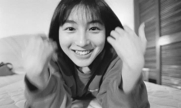 Japanese national beautiful girl exploded in derailment in marriage ...