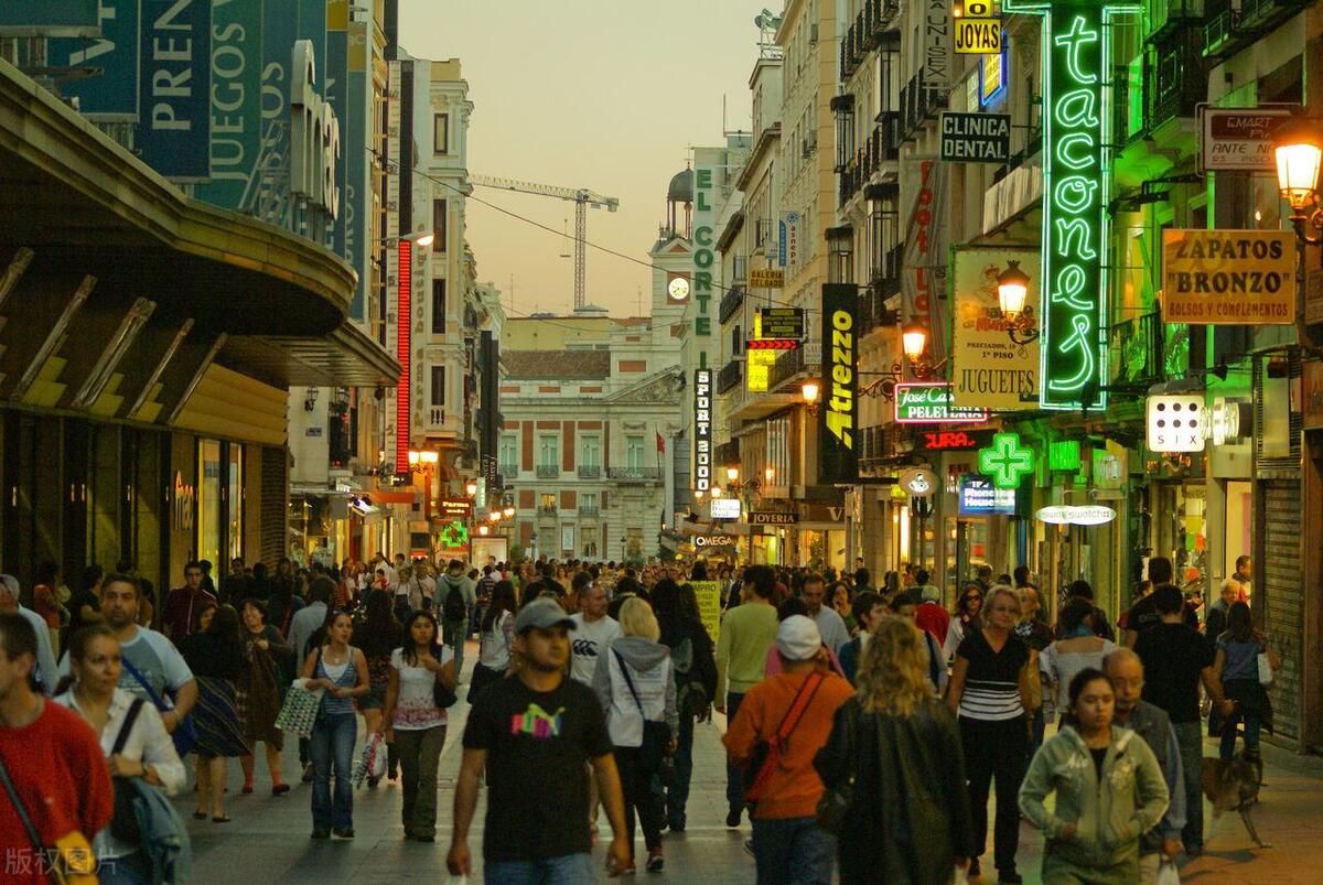 Xu Min's nephew Yun Hao, who was involved in the wrong life, once released two shocking news ...