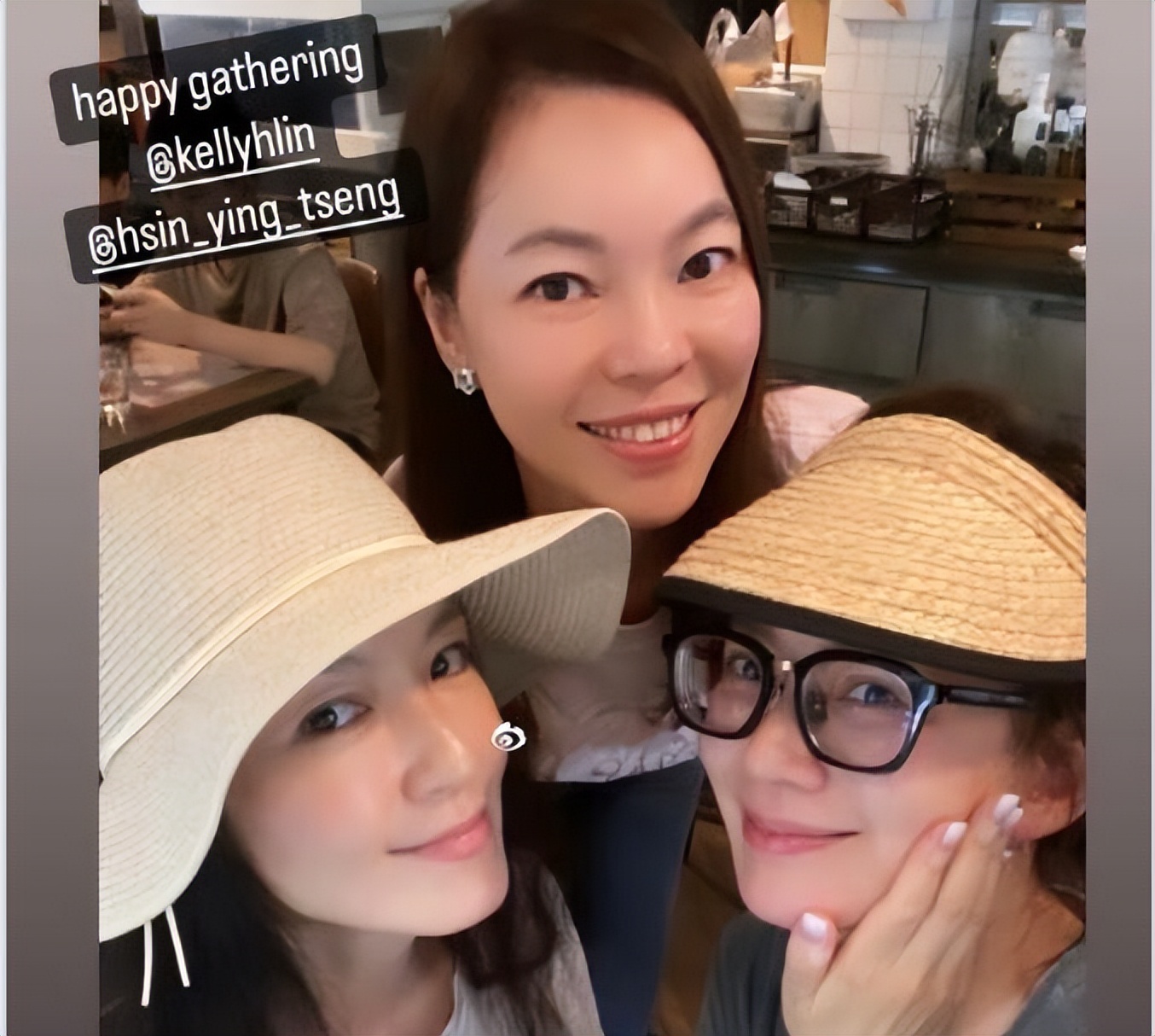 Foxconn's wife, MELODY, and Lin Xilei are rarely in the same frame, and ...