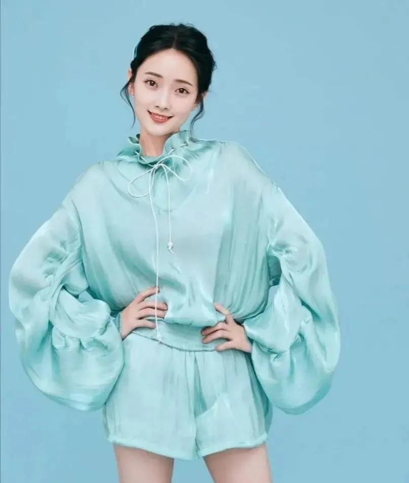 Share pictures——beautiful beauty Wang Luqing - iNEWS