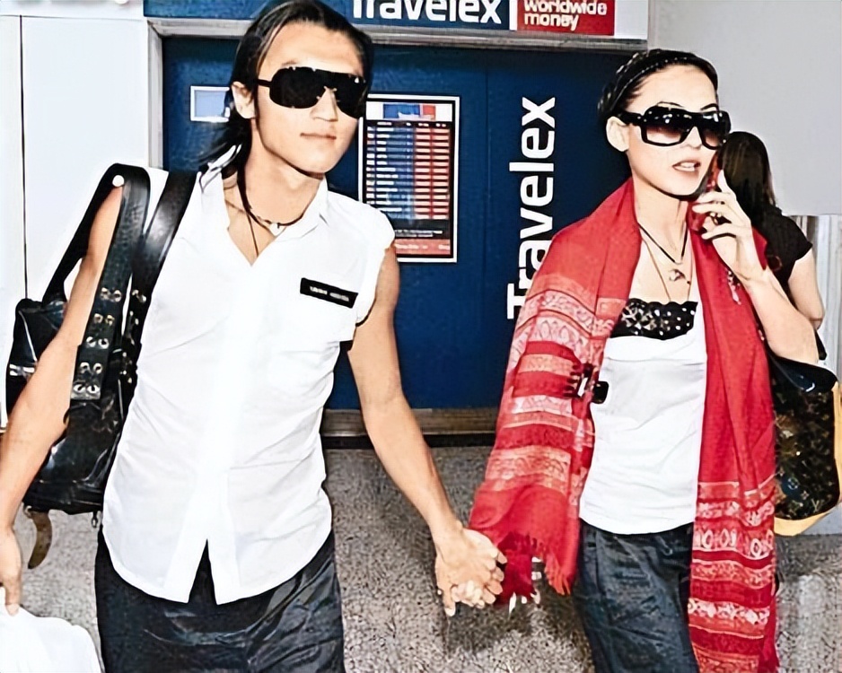 Nicholas Tse and his 16-year-old eldest son returned to Hong Kong ...