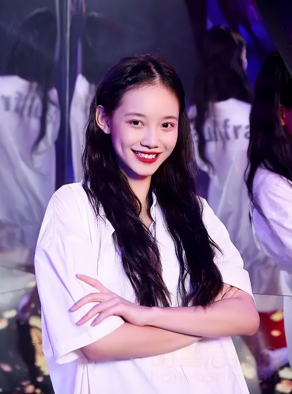 Mingyang Entertainment—Beauty Star-Sun Yihan - iMedia