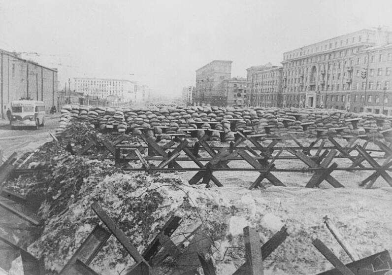 World War II—Europe's Eastern Front "Battle of Moscow (Part 2)" - iNEWS