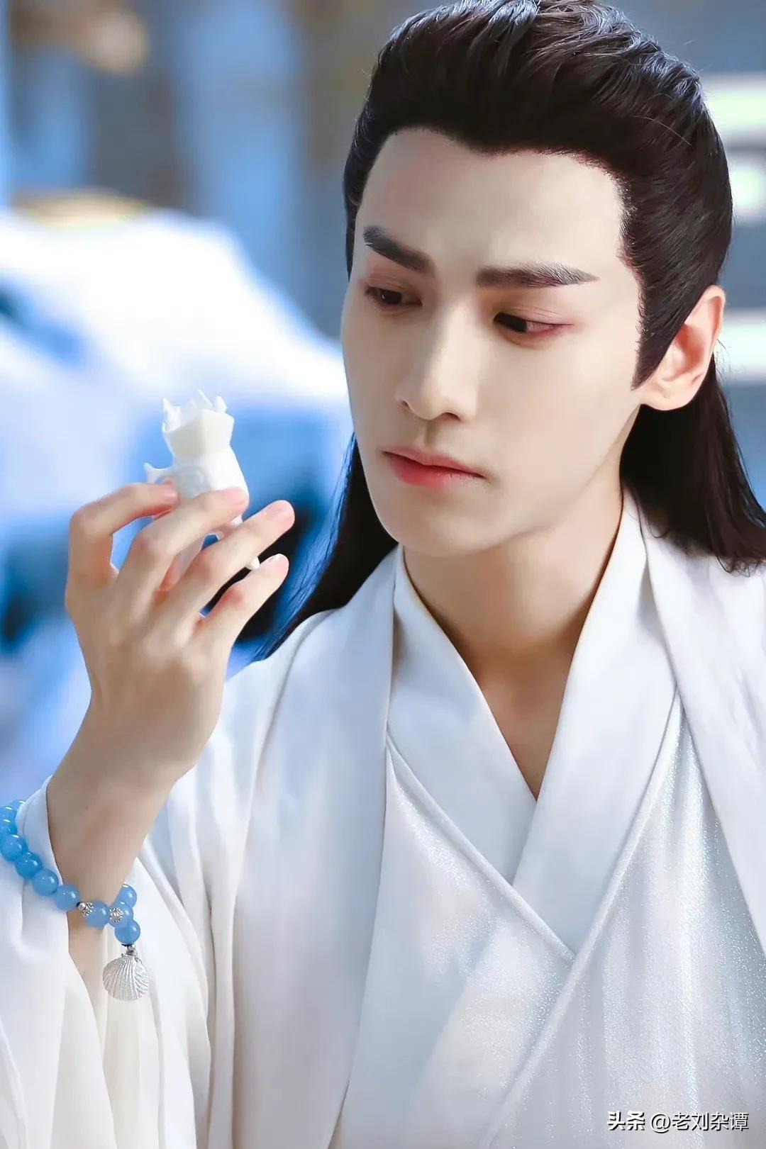 I can't remember the plot, the only thing I remember is Runyu - iNEWS