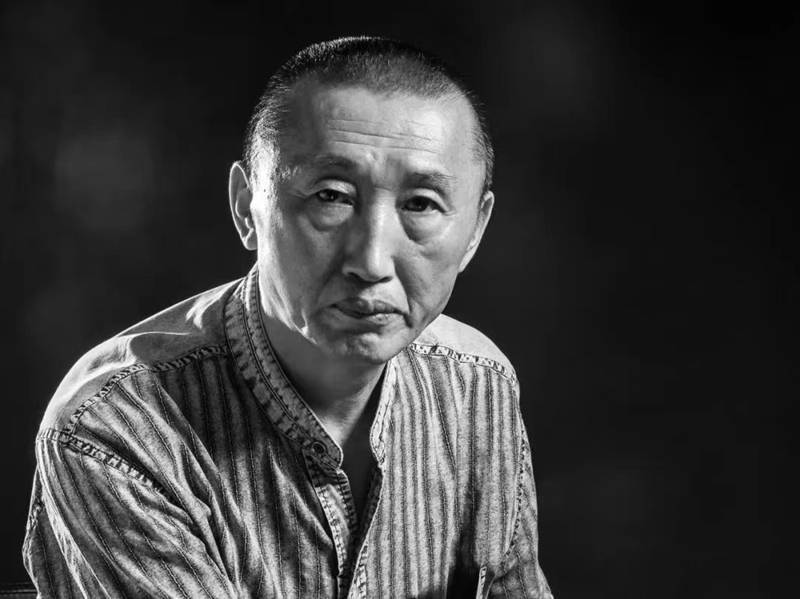 Abstract Art: Appreciation of Huang Shouyi's Paintings - iNEWS