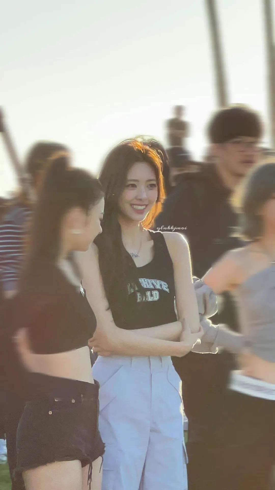 Shin Yoona is beautiful and cool - iNEWS