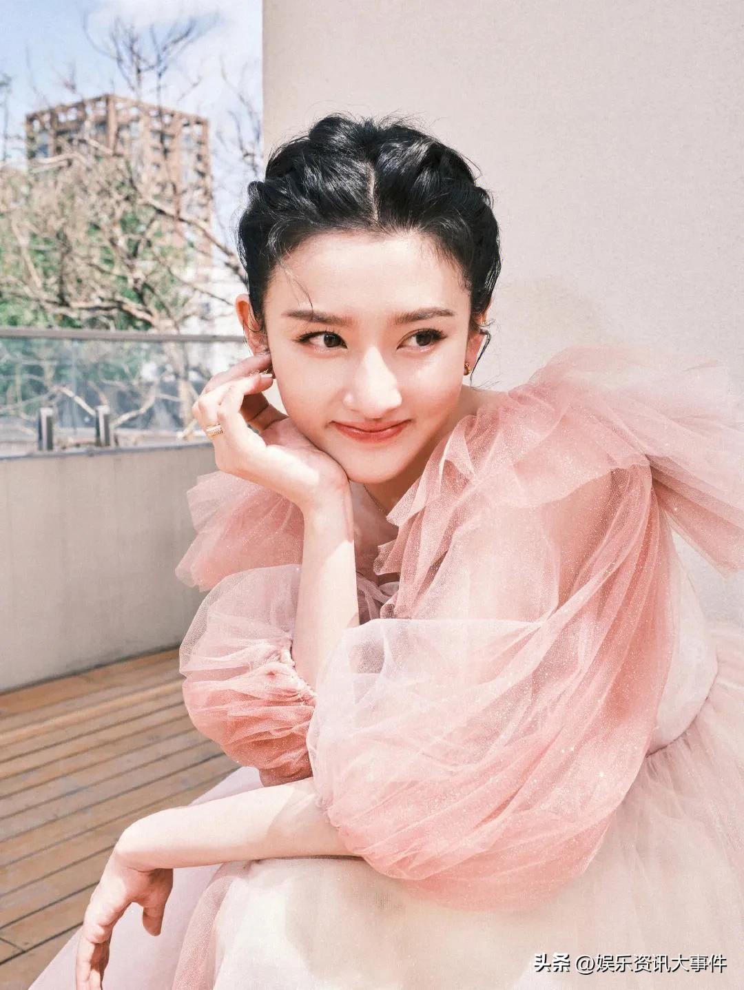 Song Zuer is a lovely girl - iNEWS