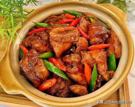 Chicken that strengthens the spleen and stomach, strong muscles and ...