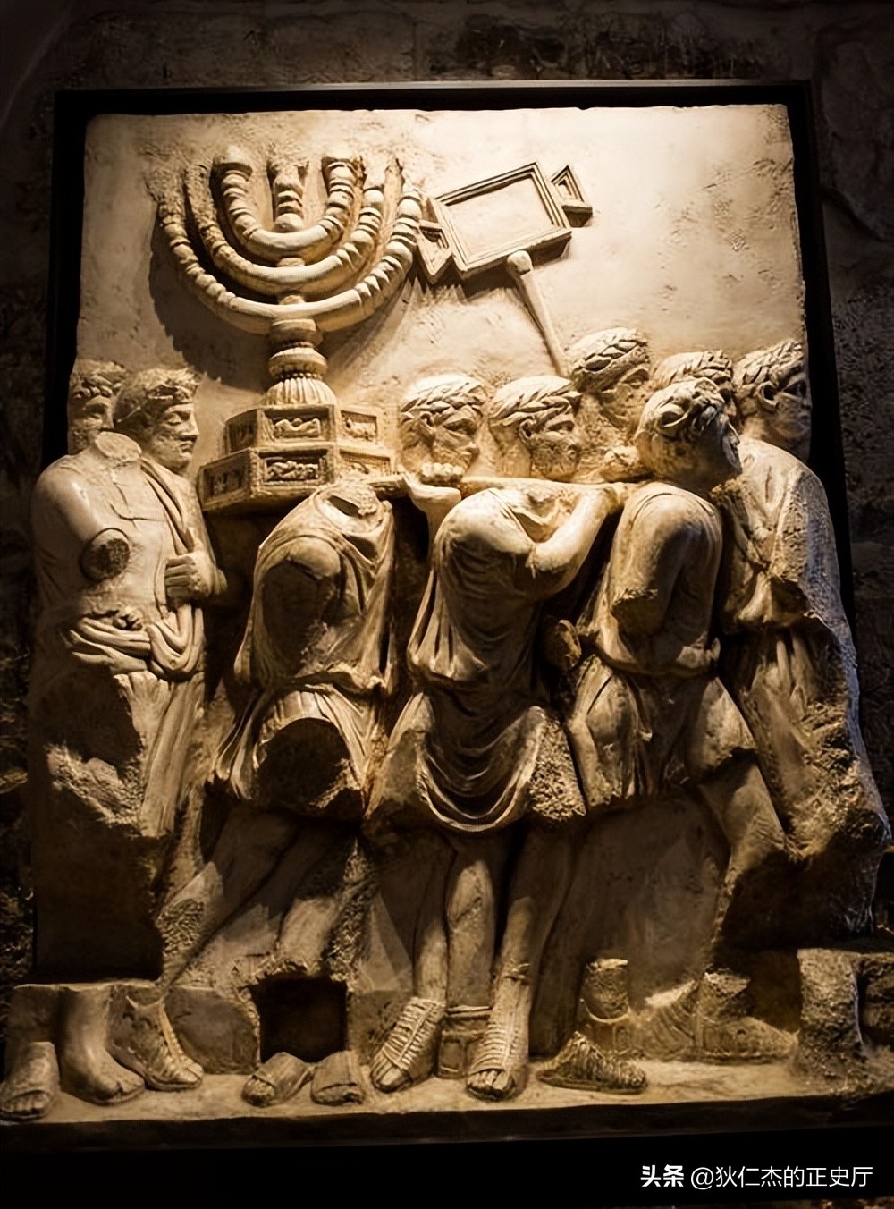 Sculpture and Pictorial Art in Ancient Israel - iMedia