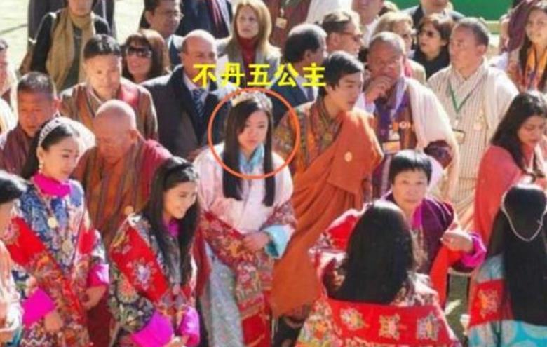 The 27-year-old Bhutanese princess is so noble! Wear a crown as an ...