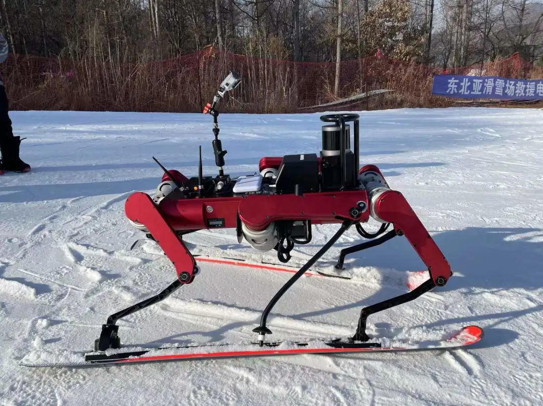 Shanghai Jiaotong University independently developed a ski robot: it ...