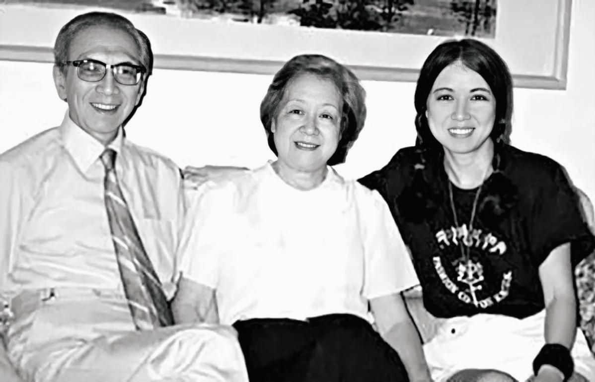 Sanmao met Wang Luobin for the second time: "buy me a suite", after ...