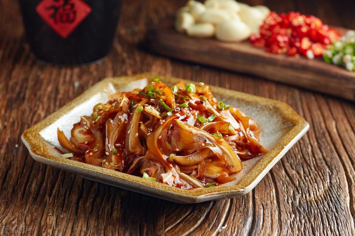 Refreshing and nutritious cold pig ears, a simple and delicious home ...