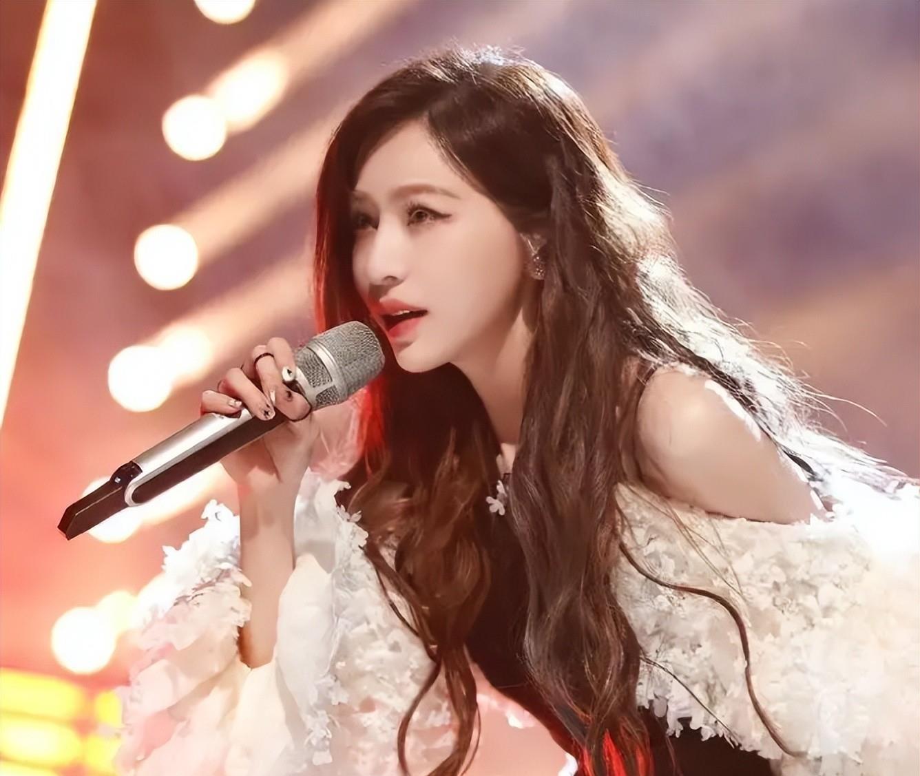 This time, Meiyi Liya, who danced in the Pure Land of Bliss, "taught a ...