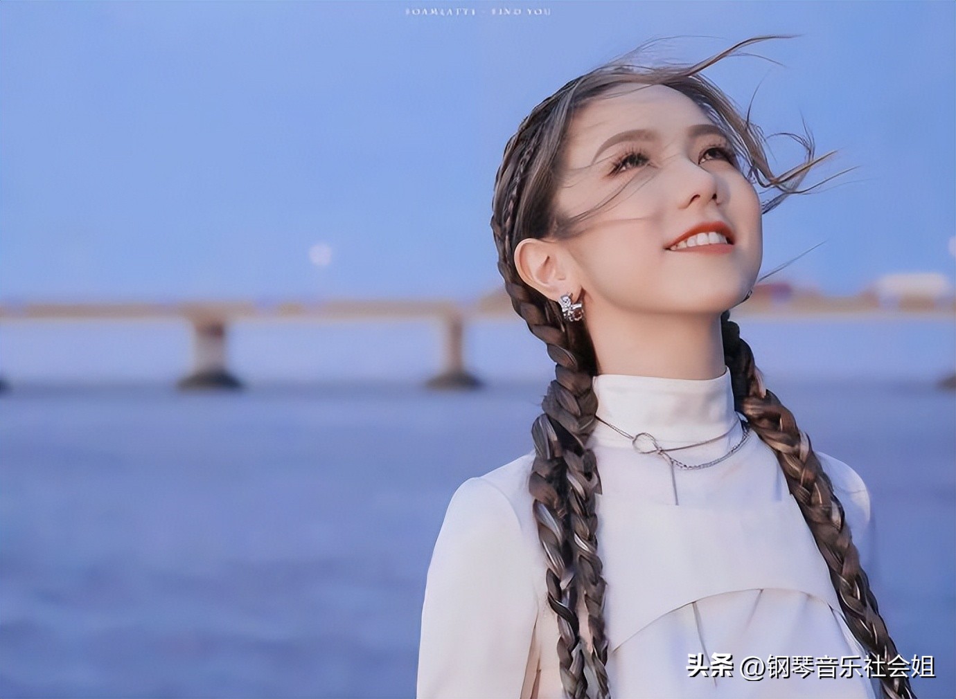 The debut singer's popular new music will start: 5 mentors and 5 ...