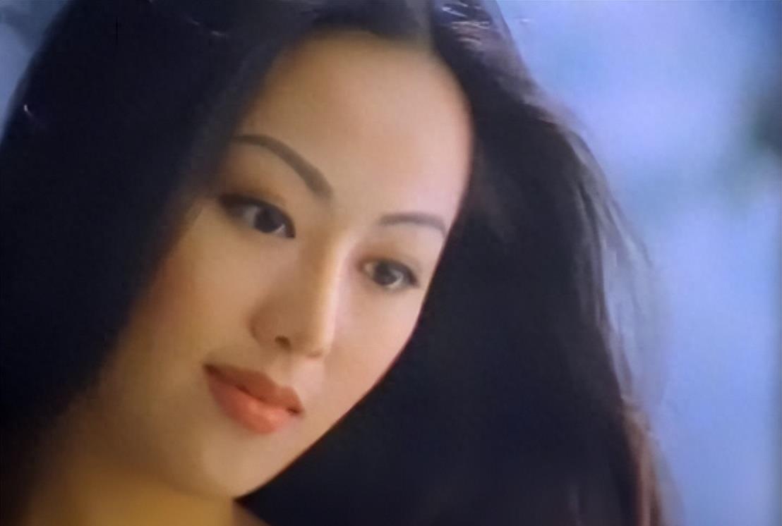 Zhang Xiaohui is covered with "labels". Just look at her figure and you will know what "still ...