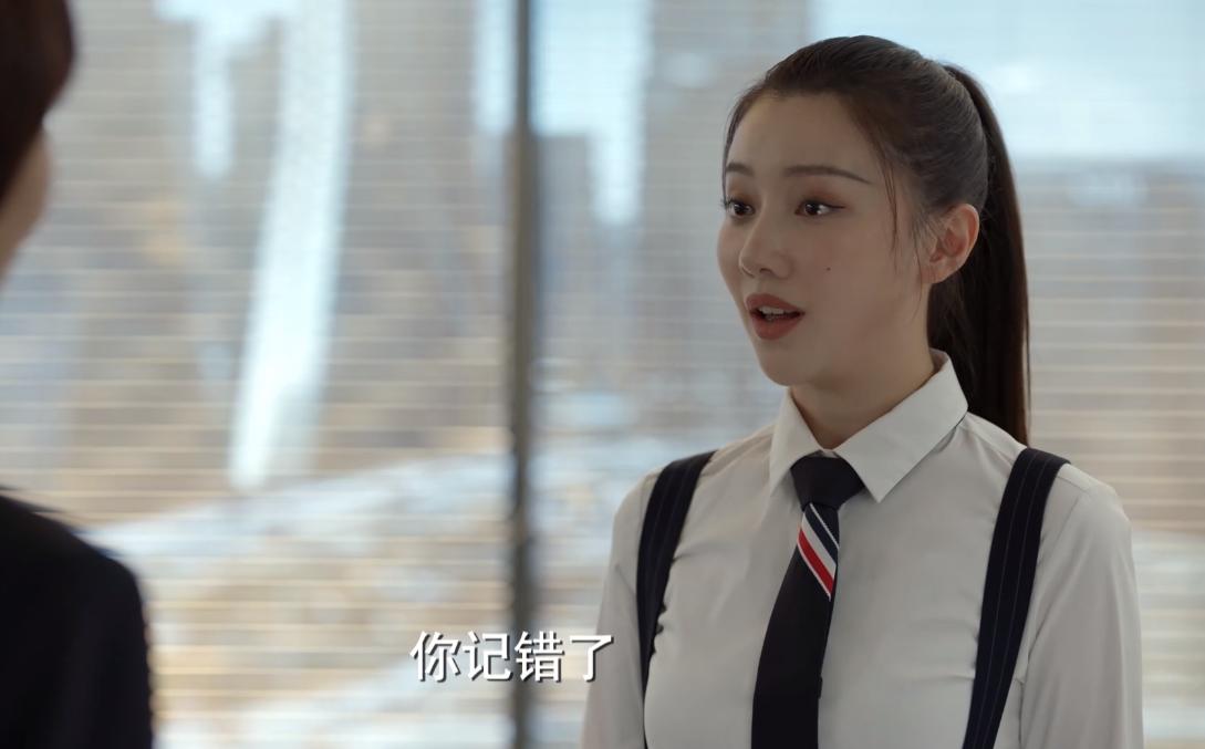 "Battle of the Roses" Ye Qinqin is actually Tang Xiaoying?The secret discovered by Fang Xu is ...