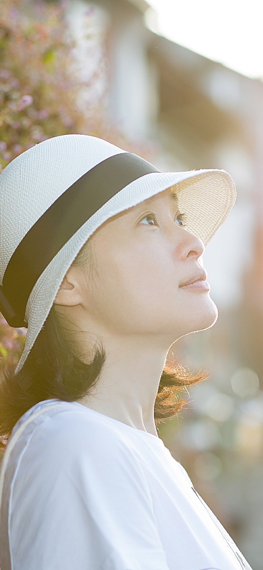 Wu Yue (Yue Wu) —— the beauty of demure and elegant - iNEWS