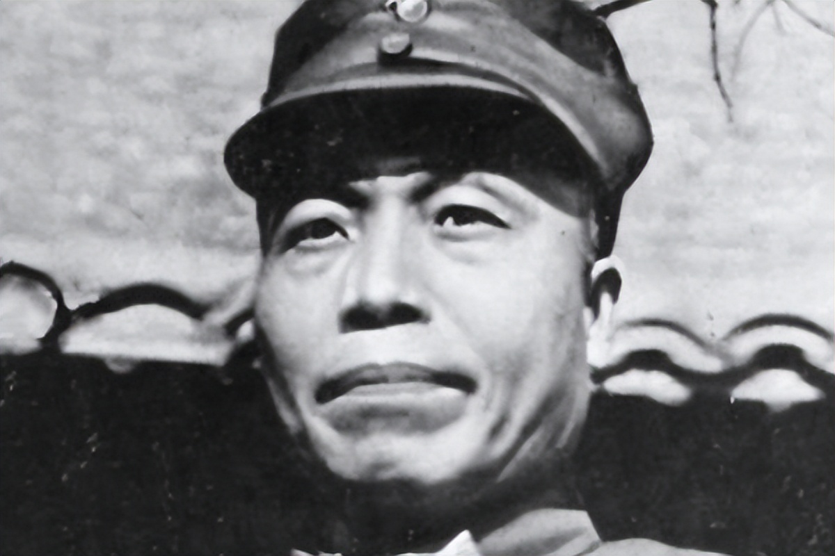 In the Linyi battlefield in 1938, General Zhang Zizhong abandoned his ...