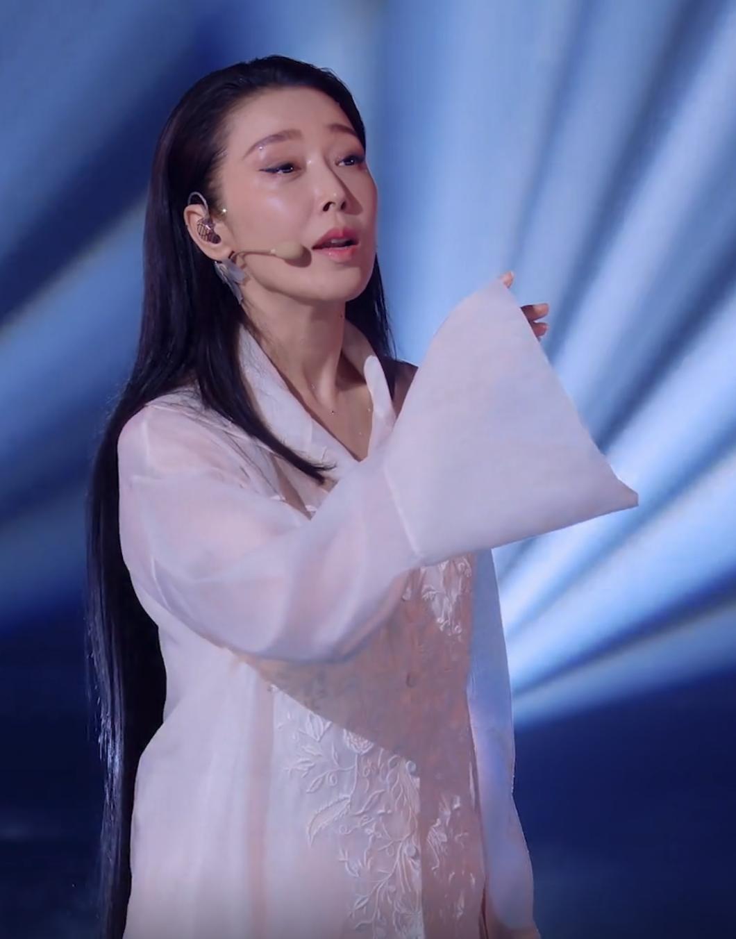 In the first half of "Sisters Who Make Waves Season 4", Sun Yue played ...