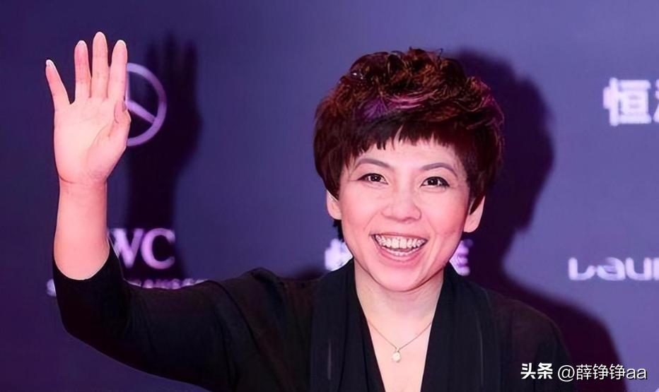 "Queen of Ping Pong" Deng Yaping knelt down to foreigners and lost 2 ...