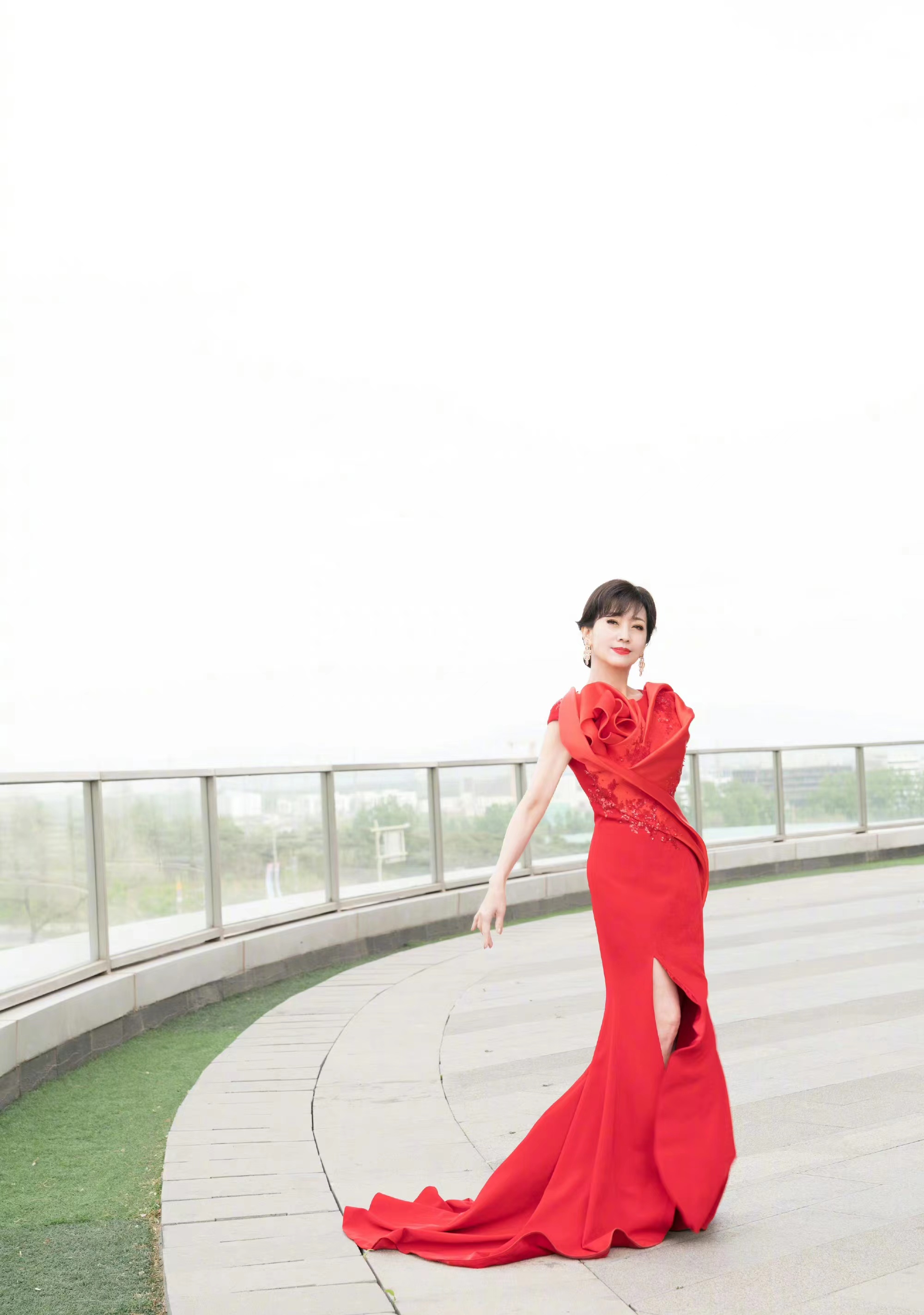 Beijing Film Festival: 70-year-old Zhao Yazhi stepped on the sky, Bai ...