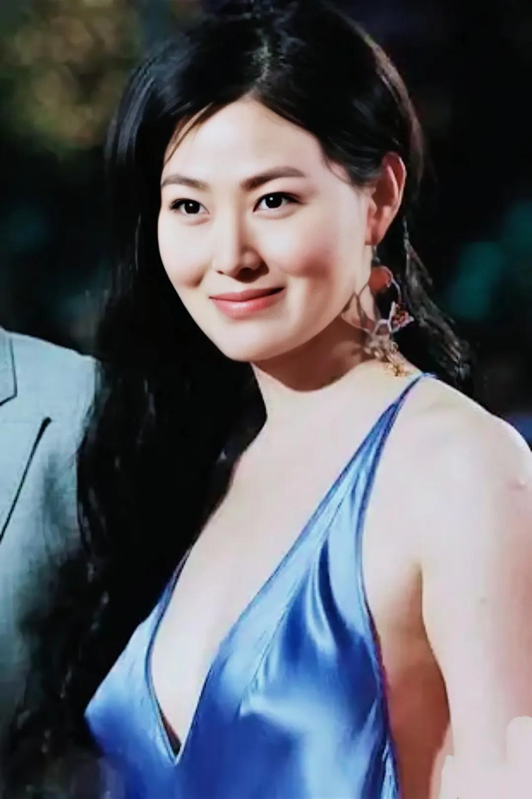 The most beautiful "Pan Jinlian" Wang Siyi - iNEWS