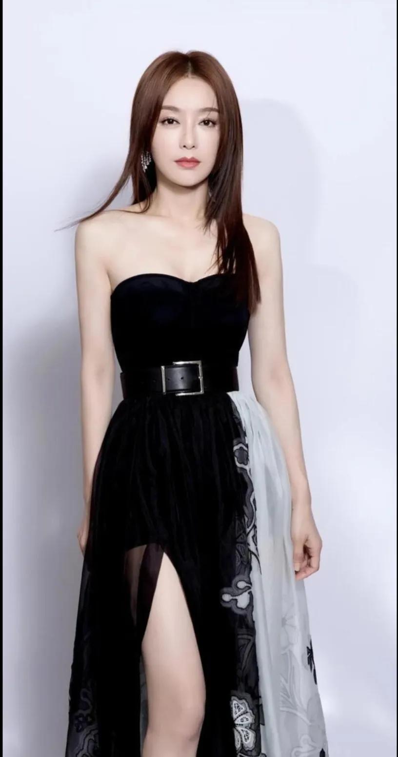 Sexy, charming and compelling Qin Lan's photo - iMedia