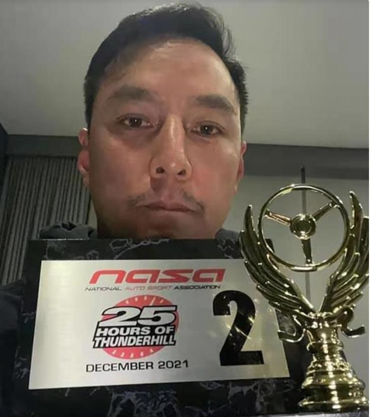 Daniel Wu's racing car won the runner-up. He is a racer and a professor ...