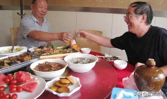 These 3 "bad habits" of drinking are disgusting, let's see how many do ...