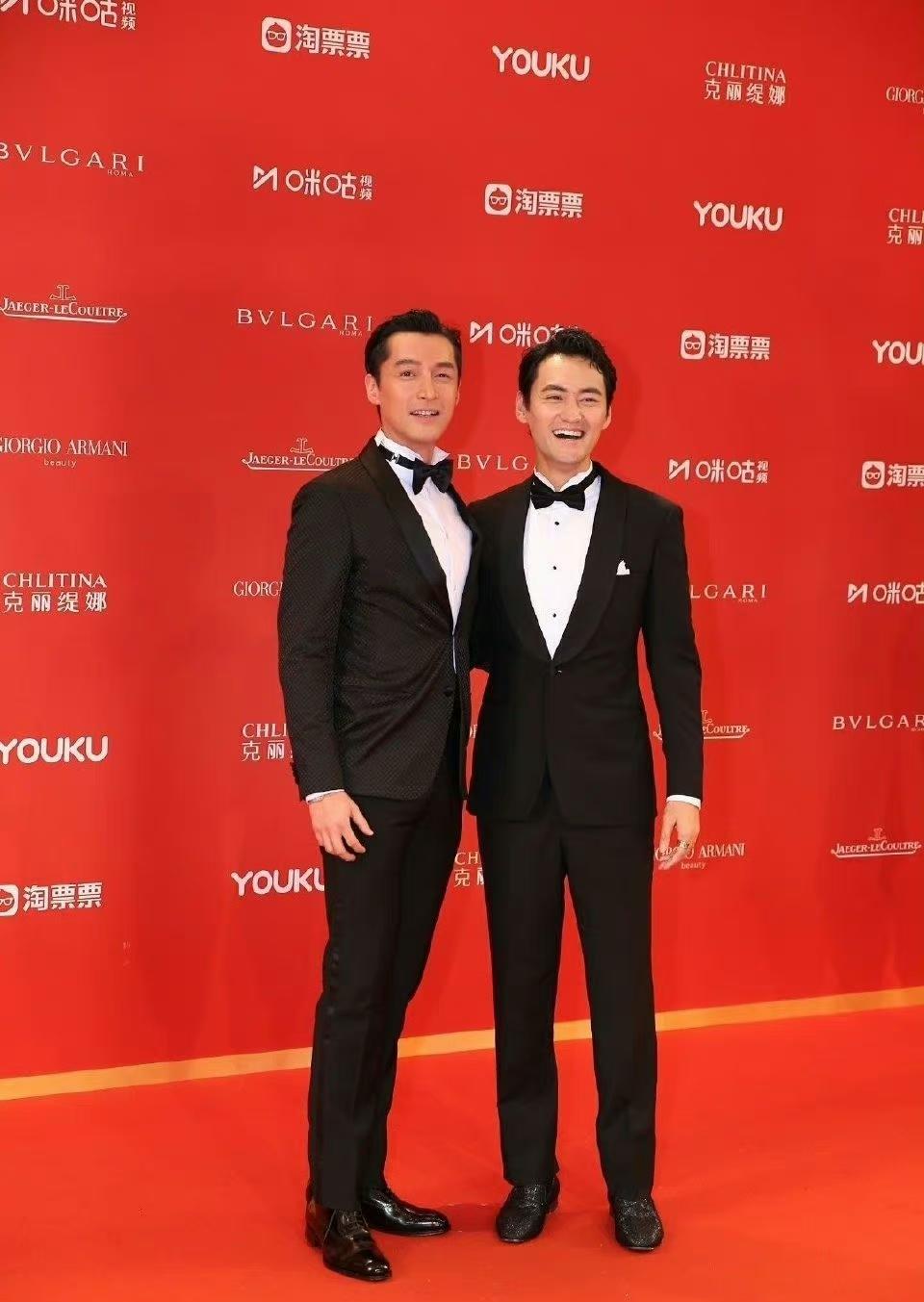 Yuan Hong responded that he married Hu Ge, saying that this is a happy ...
