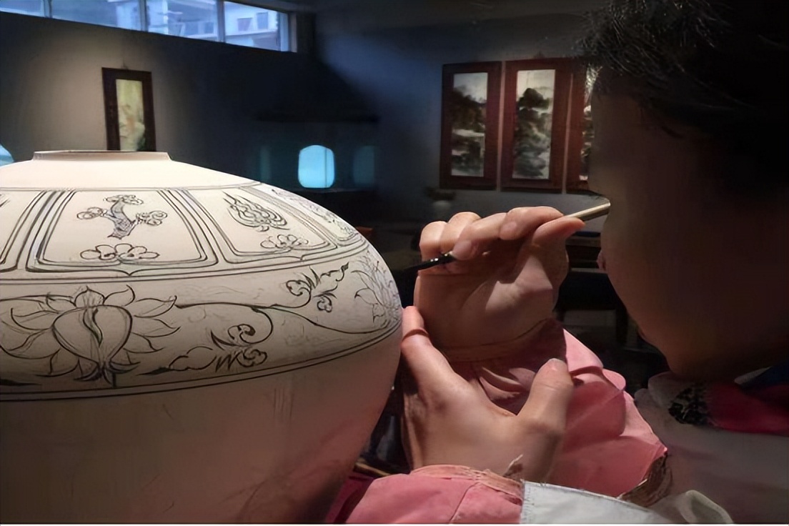 Pottery: fine traditional decorative techniques - iNEWS