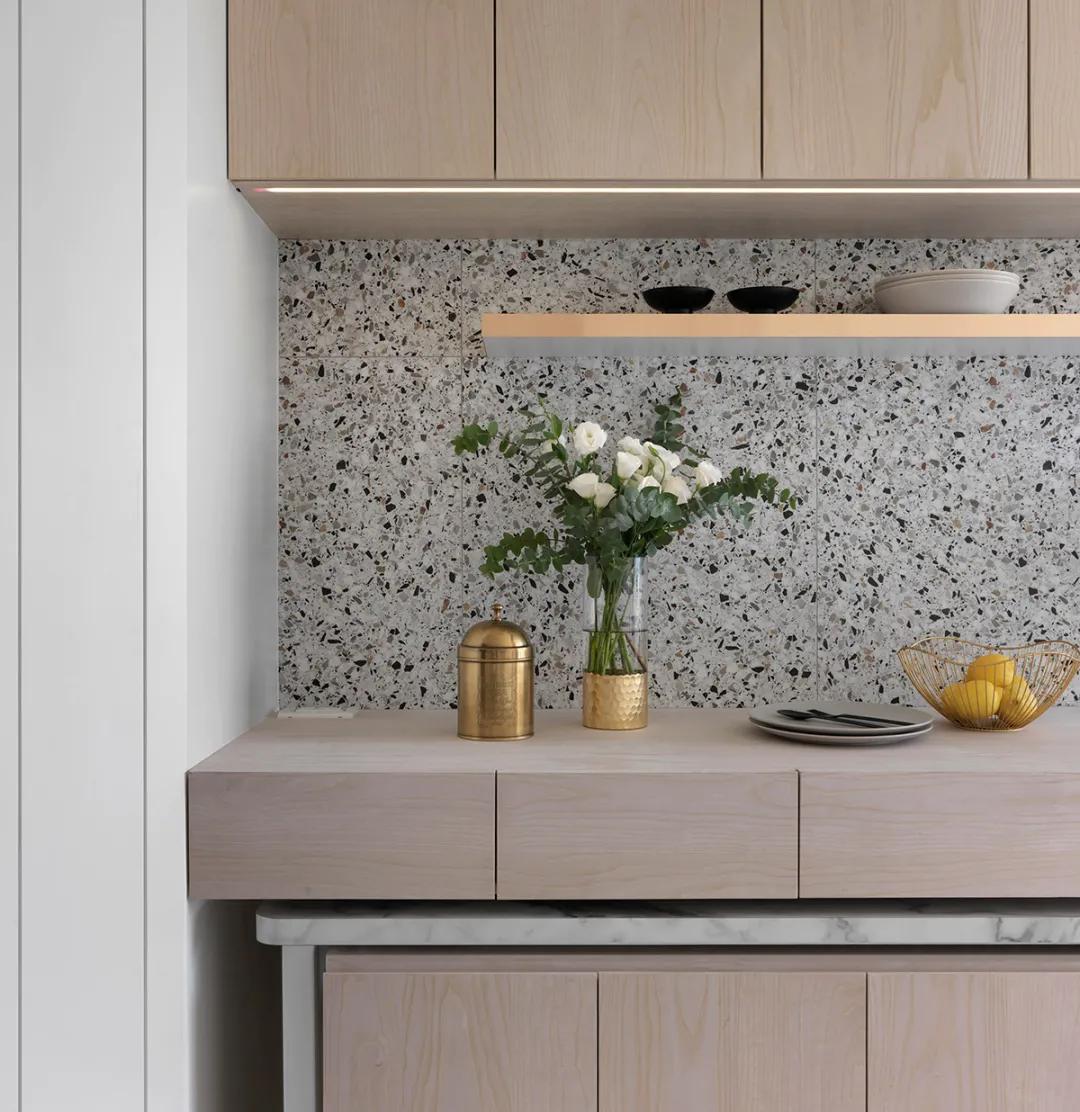 Her house is only 40 square meters, so it is not crowded for a family ...