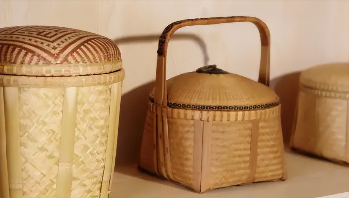 Awakening the Traditional Bamboo Weaving Craft - iNEWS