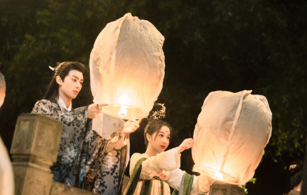 We haven't come out of the hot drama in August, the new drama schedule ...