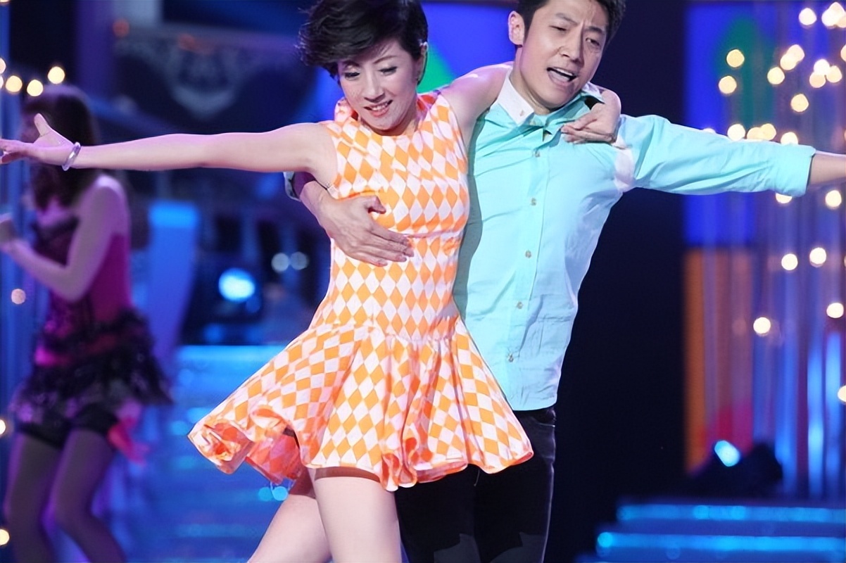 Sa Beining's family portrait was exposed, father, sister and twins ...