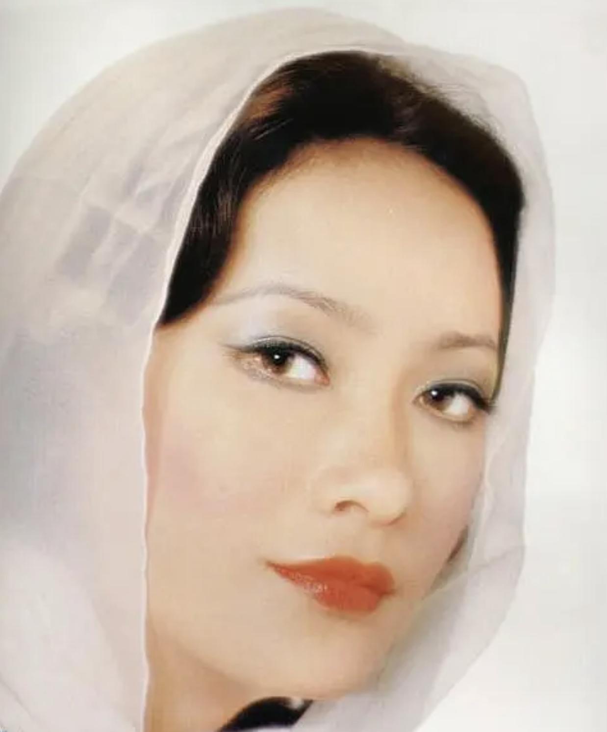 "Chivalrous Woman" Xu Feng: Pay off the debt for her ex-husband ...