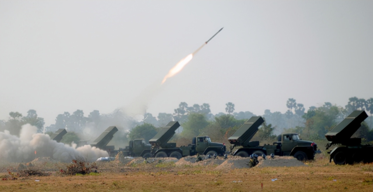 Yorbalong rocket launcher, fires 240 rockets at a time, known as death ...