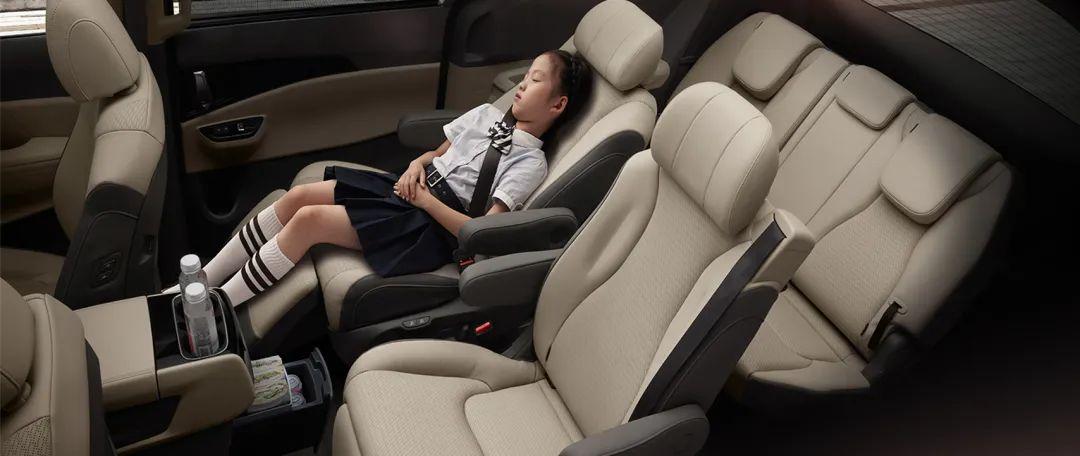 To Li Xiang and Yu Chengdong: More sincerity and less exaggeration - iNEWS