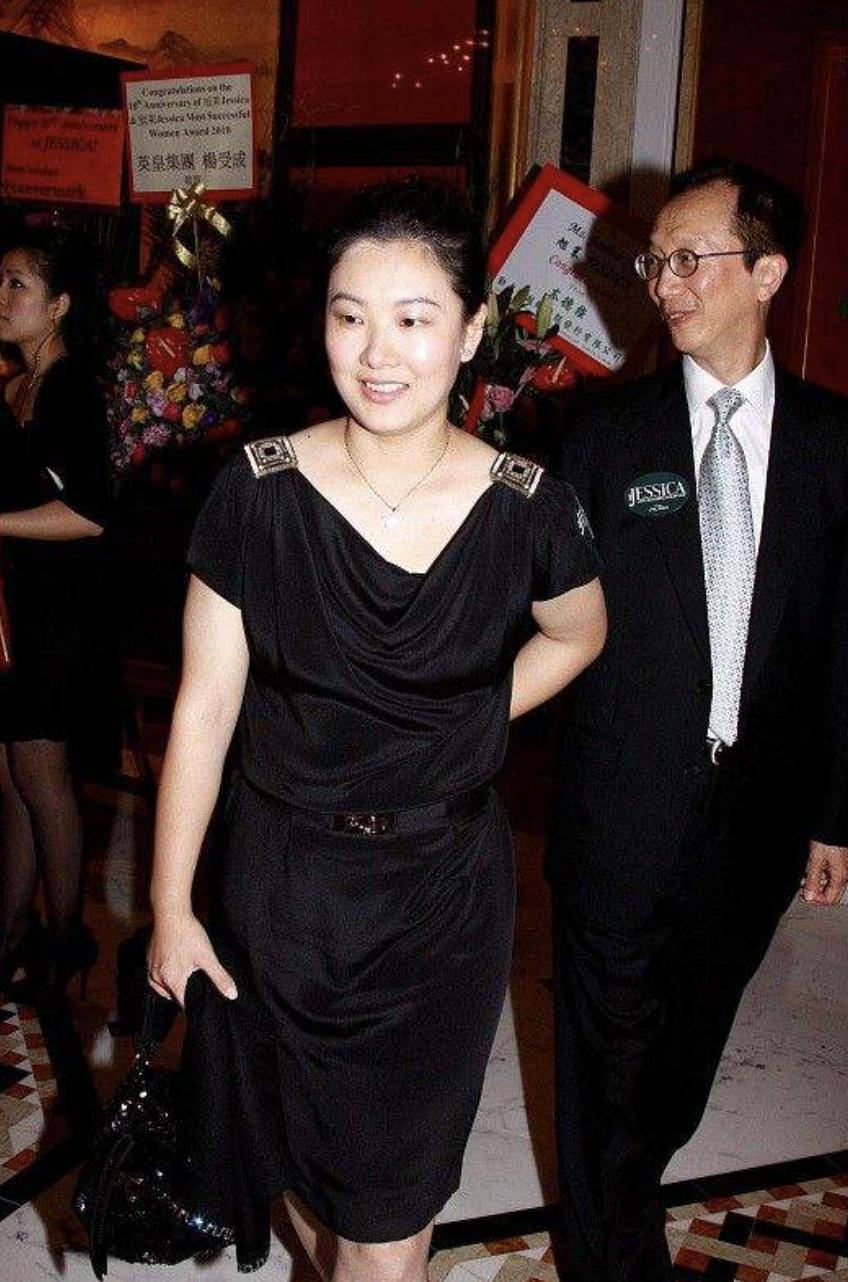 Fu Mingxia: After retiring, she married a 26-year-old husband, married ...