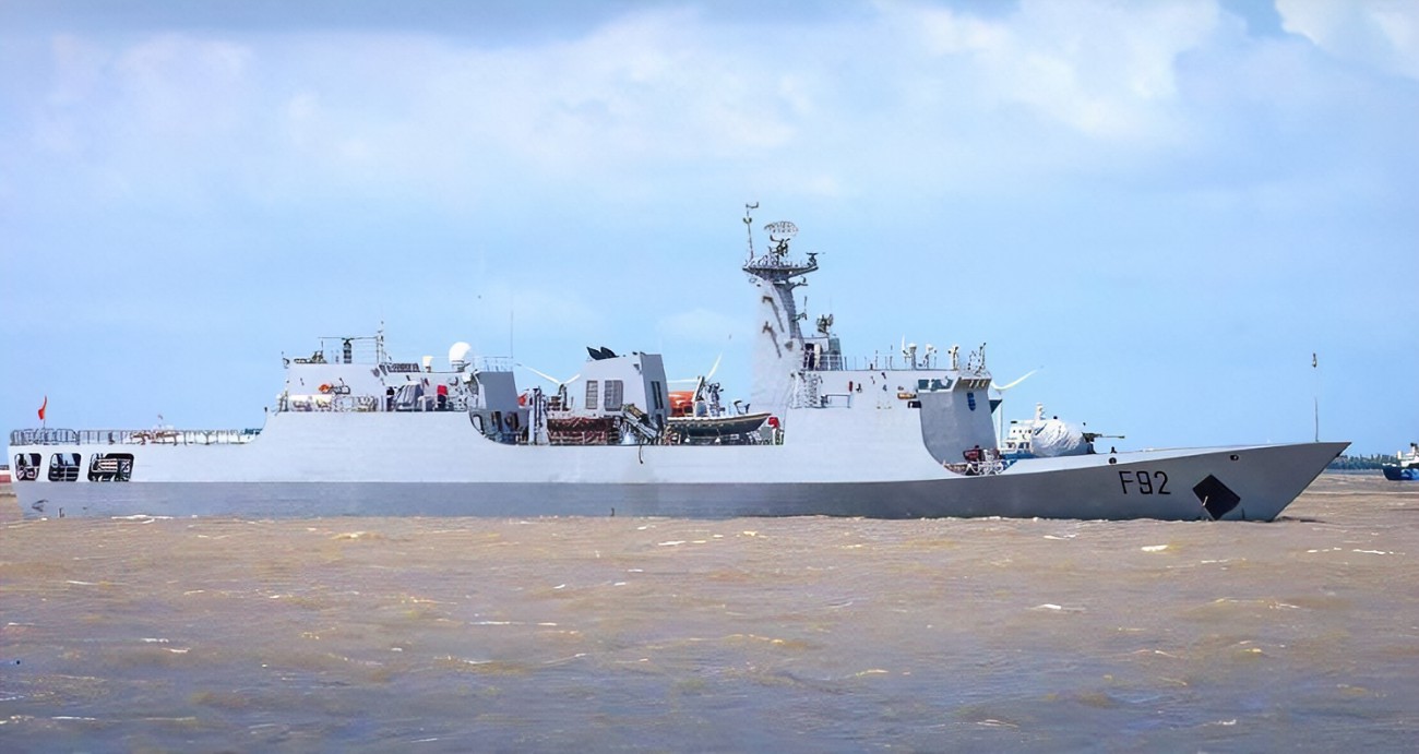 054AP and J-10CE are both Chinese-made weapons of the Pakistani military. Why are the weapon ...