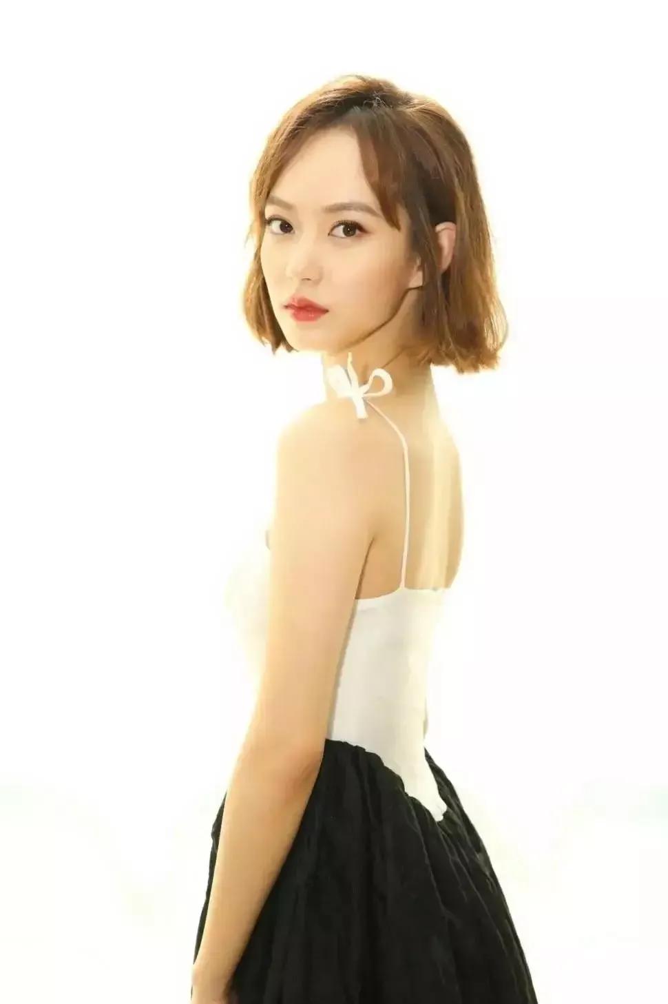 Celebrity Pretty Woman: Chen Yuxi! - iNEWS