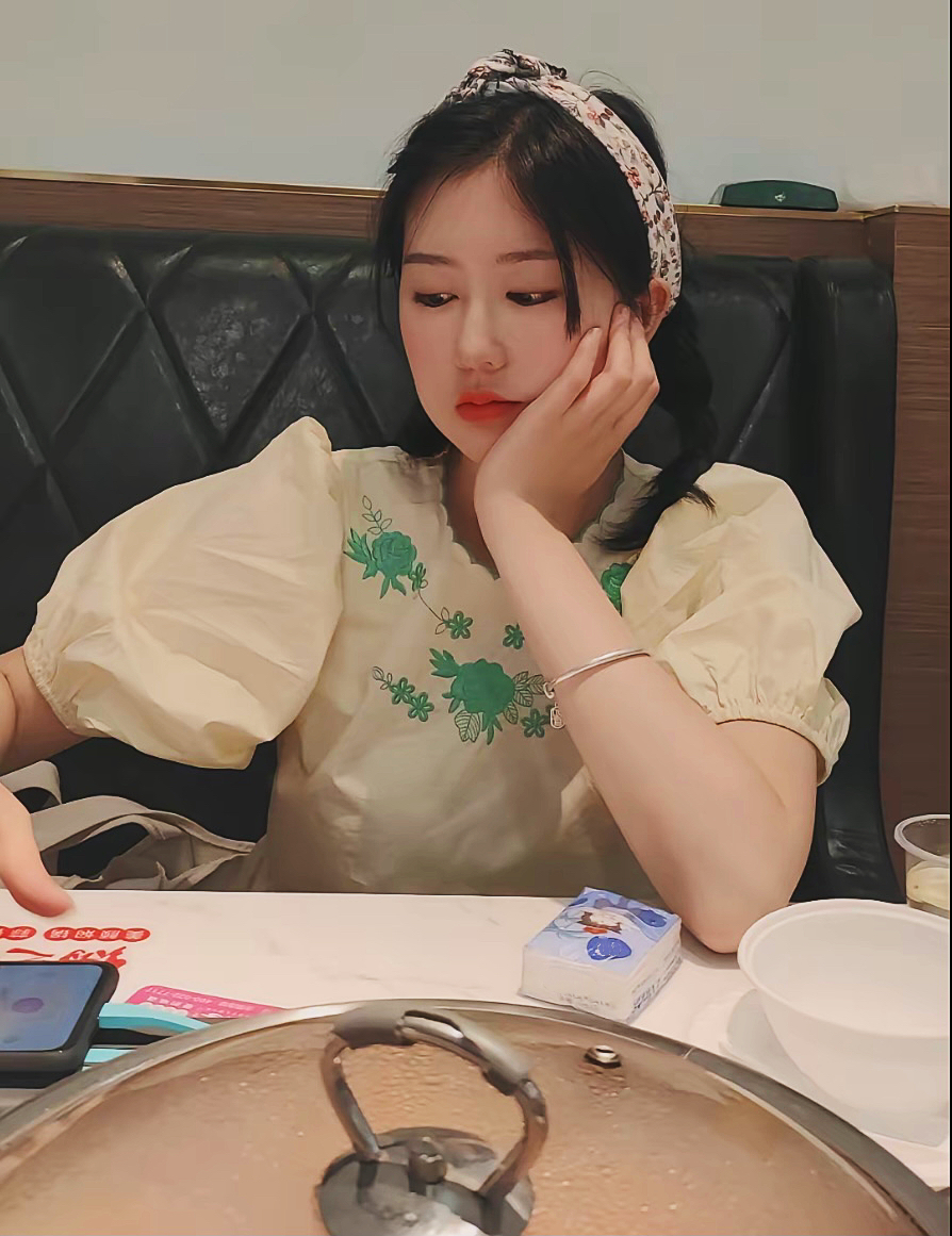 Li Bei, a 24-year-old internet celebrity who was reported by CCTV ...