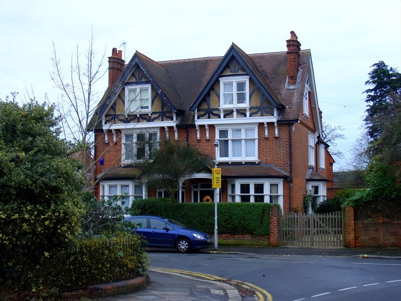 British vernacular architecture and its historical reasons for its ...