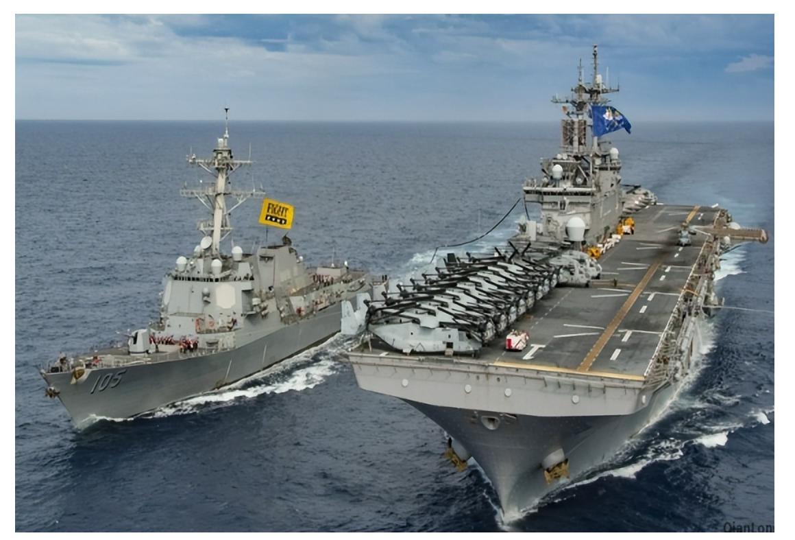 A giant ship loaded with North Korean artillery shells was suddenly ...