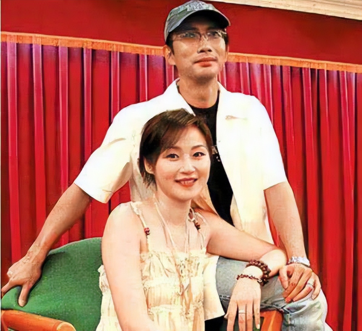 52-year-old Wan Qiwen's recent photos are super beautiful, she wears ...