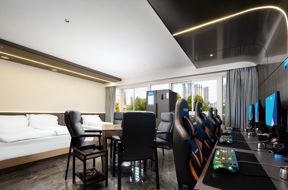 E-Sports Hotel in the "Brand Era" - iNEWS